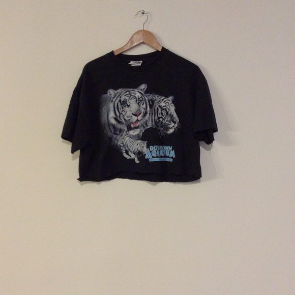 Vintage | Tops | Cropped Vintage White Tiger Graphic T Shirt | Poshmark